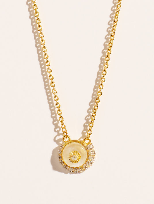 Bague Dona Nacre Grise | Be Maad - Bague fine & délicate laiton doré à ...